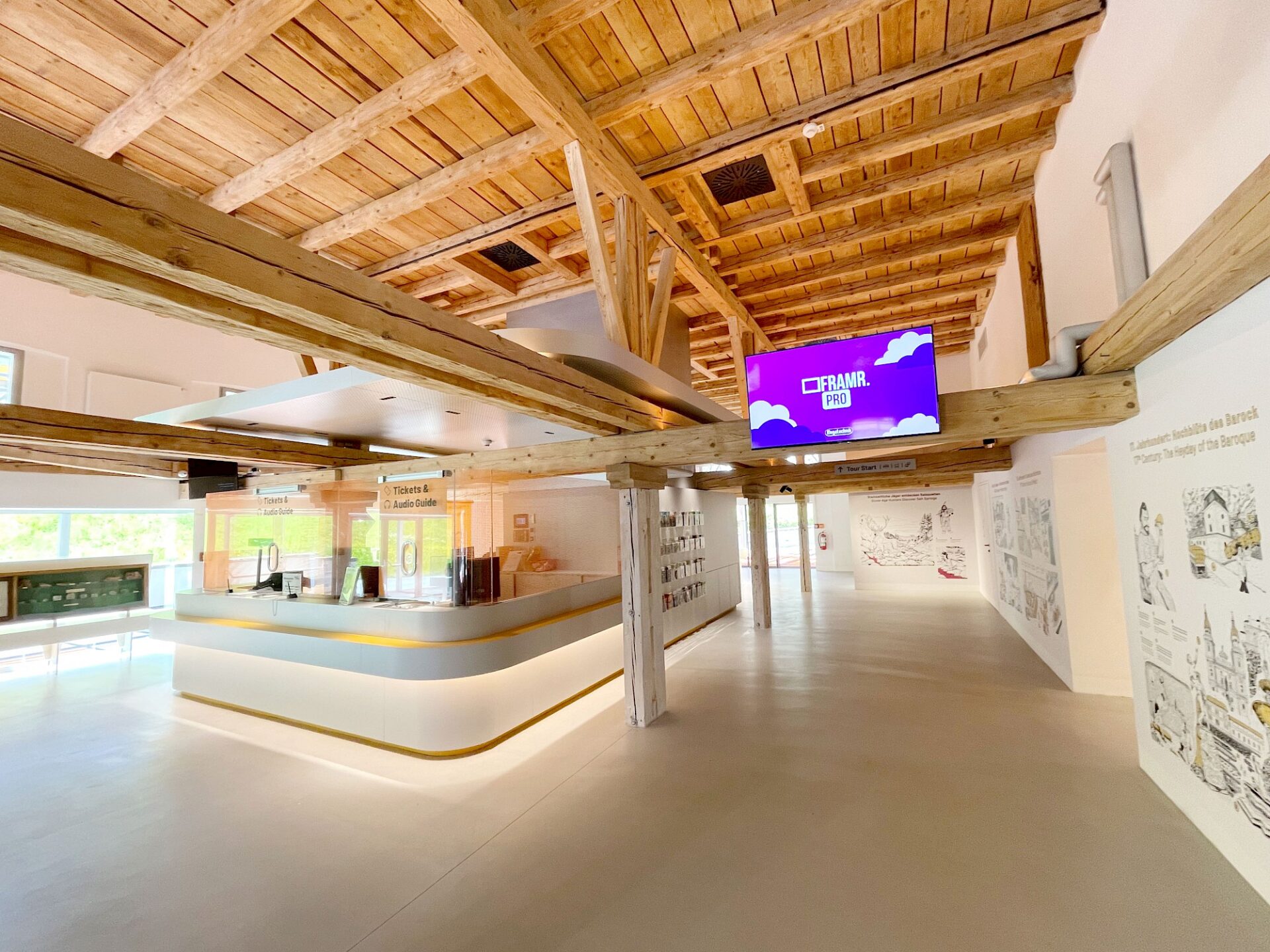 Digital Signage for Tourism